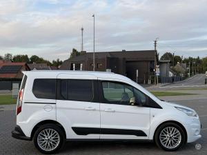 White Ford tourneo-connect 2014 in Raseiniai, with an engine capacity of 1.56 L and mileage of 211 thousand km for 6999 €, photo 10 on AUTOMOTO.COM.LV