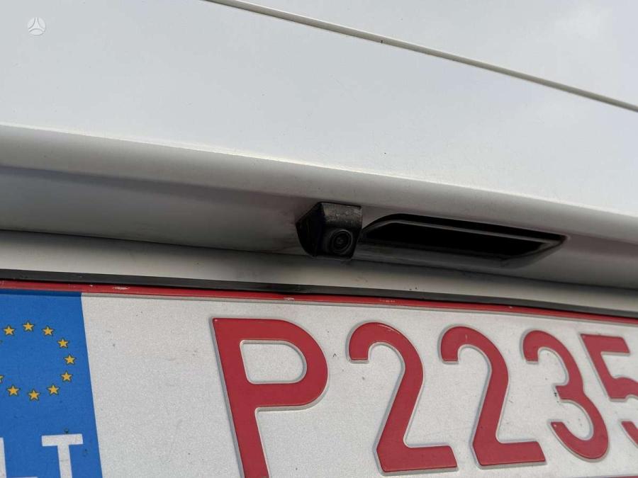 White Ford tourneo-connect 2014 in Raseiniai, with an engine capacity of 1.56 L and mileage of 211 thousand km for 6999 €, photo 28 on AUTOMOTO.COM.LV