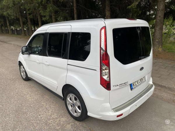 Balts Ford tourneo-connect 2015 Šauļi, ar dzinēja tilpumu 1.50 L un nobraukumu 590 tūkst. km par 3950 €, foto 6 vietnē AUTOMOTO.COM.LV