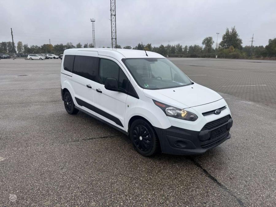 White Ford tourneo-connect 2016 in Marijampole, with an engine capacity of 1.50 L and mileage of 232 thousand km for 7150 €, photo 3 on AUTOMOTO.COM.LV