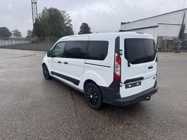 White Ford tourneo-connect 2016 in Marijampole, with an engine capacity of 1.50 L and mileage of 232 thousand km for 7150 €, photo 4 on AUTOMOTO.COM.LV