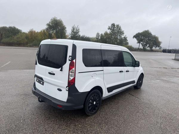 White Ford tourneo-connect 2016 in Marijampole, with an engine capacity of 1.50 L and mileage of 232 thousand km for 7150 €, photo 6 on AUTOMOTO.COM.LV