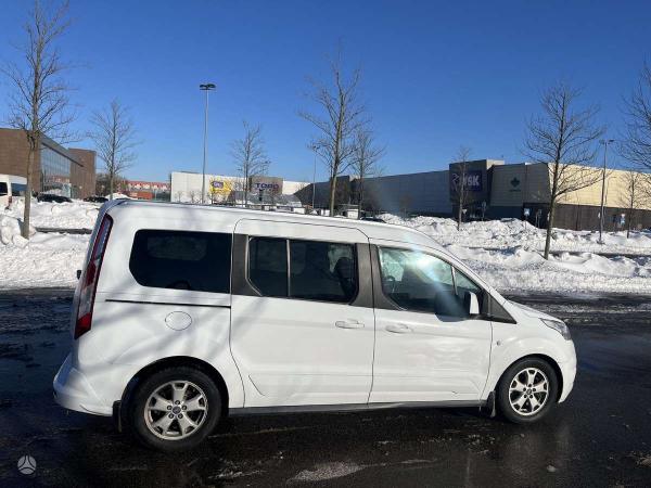 White Ford tourneo-connect 2016 in Klaipeda, with an engine capacity of 1.50 L and mileage of 320 thousand km for 8500 €, photo 5 on AUTOMOTO.COM.LV