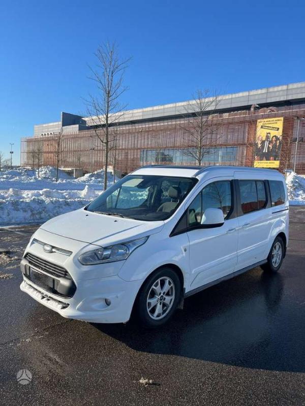 White Ford tourneo-connect 2016 in Klaipeda, with an engine capacity of 1.50 L and mileage of 320 thousand km for 8500 €, photo 9 on AUTOMOTO.COM.LV
