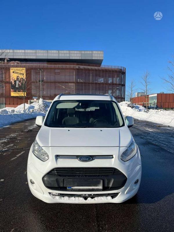 White Ford tourneo-connect 2016 in Klaipeda, with an engine capacity of 1.50 L and mileage of 320 thousand km for 8500 €, photo 10 on AUTOMOTO.COM.LV
