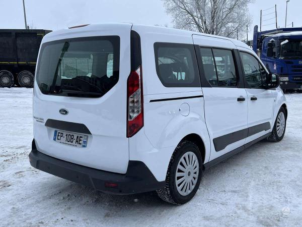 White Ford tourneo-connect 2017 in Taurage, with an engine capacity of 1.50 L and mileage of 234 thousand km for 6750 €, photo 5 on AUTOMOTO.COM.LV