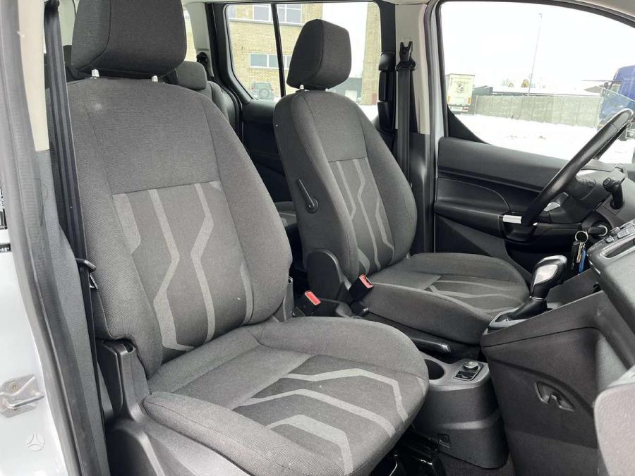 Balts Ford tourneo-connect 2017 Tauragė, ar dzinēja tilpumu 1.50 L un nobraukumu 234 tūkst. km par 6750 €, foto 16 vietnē AUTOMOTO.COM.LV