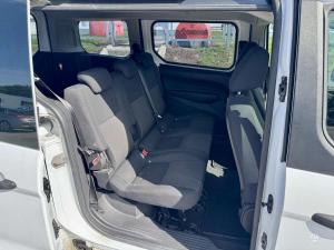 Balts Ford tourneo-connect 2017 Klaipėda, ar dzinēja tilpumu 1.50 L un nobraukumu 219 tūkst. km par 7000 €, foto 9 vietnē AUTOMOTO.COM.LV