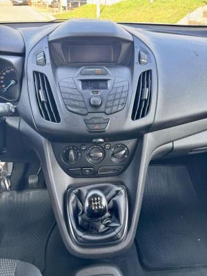 Balts Ford tourneo-connect 2017 Klaipėda, ar dzinēja tilpumu 1.50 L un nobraukumu 219 tūkst. km par 7000 €, foto 12 vietnē AUTOMOTO.COM.LV