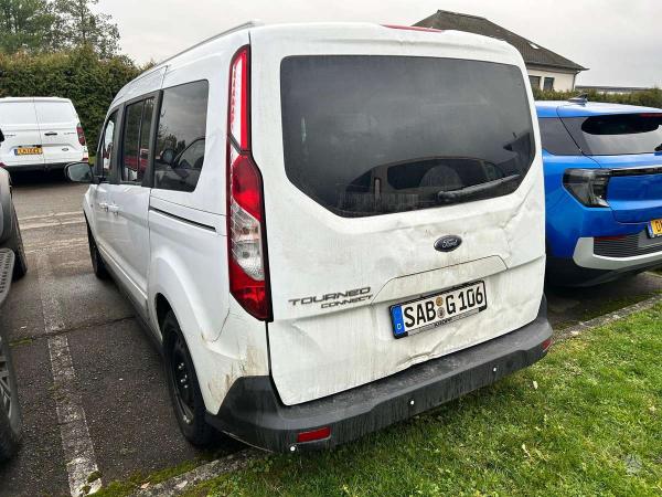 Balts Ford tourneo-connect 2018 Raseiniai, ar dzinēja tilpumu 1.50 L un nobraukumu 180 tūkst. km par 8750 €, foto 4 vietnē AUTOMOTO.COM.LV