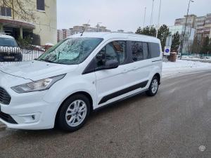 White Ford tourneo-connect 2020 in Kaunas, with an engine capacity of 1.50 L and mileage of 217 thousand km for 9750 €, photo 3 on AUTOMOTO.COM.LV
