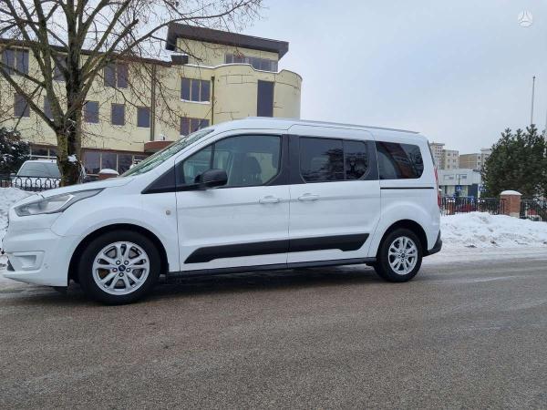 White Ford tourneo-connect 2020 in Kaunas, with an engine capacity of 1.50 L and mileage of 217 thousand km for 9750 €, photo 5 on AUTOMOTO.COM.LV