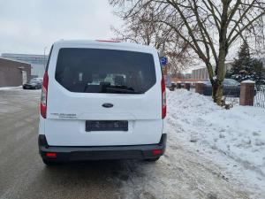 White Ford tourneo-connect 2020 in Kaunas, with an engine capacity of 1.50 L and mileage of 217 thousand km for 9750 €, photo 6 on AUTOMOTO.COM.LV
