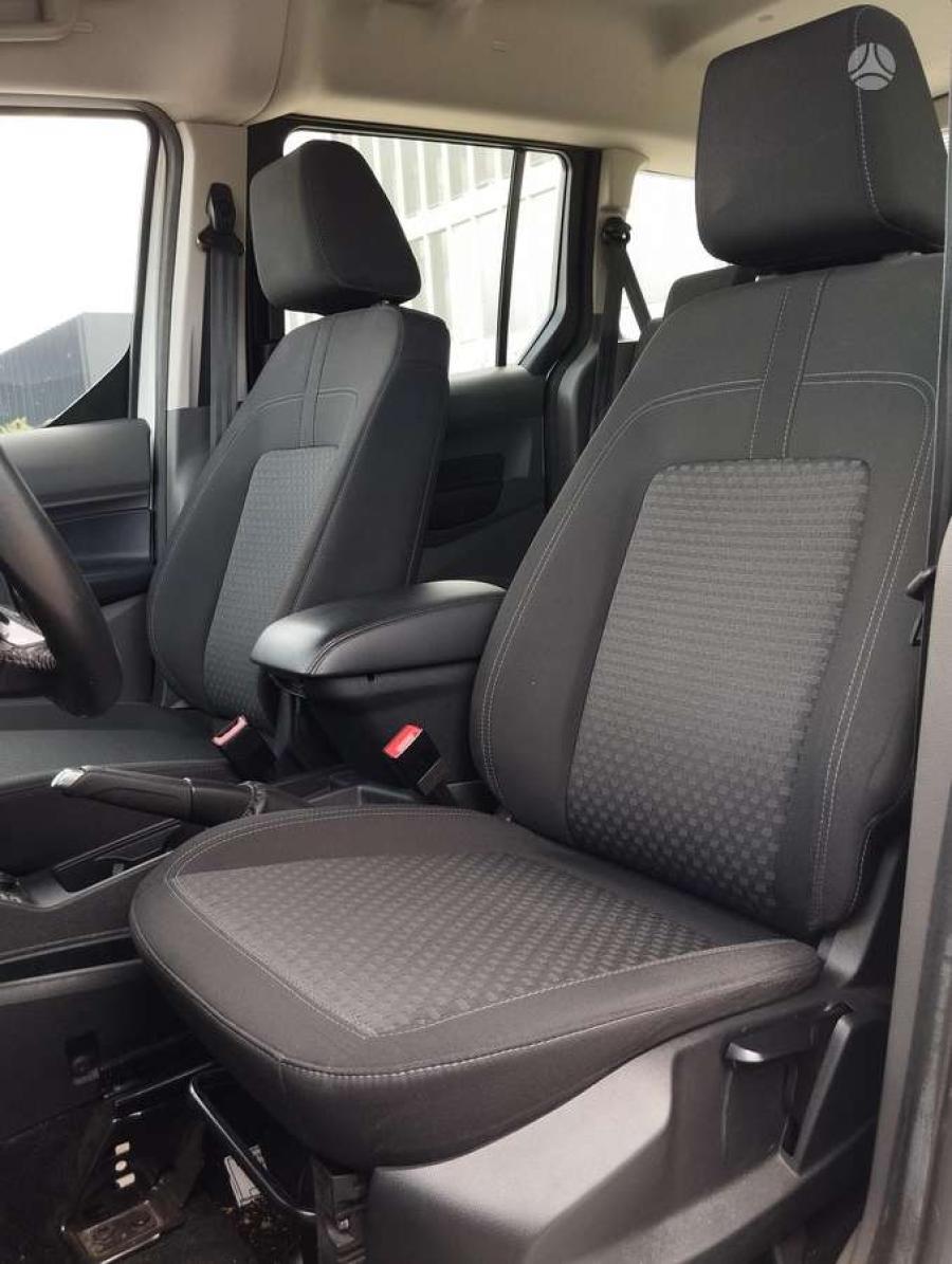 White Ford tourneo-connect 2022 in Vilnius, with an engine capacity of 1.50 L and mileage of 168 thousand km for 11990 €, photo 14 on AUTOMOTO.COM.LV