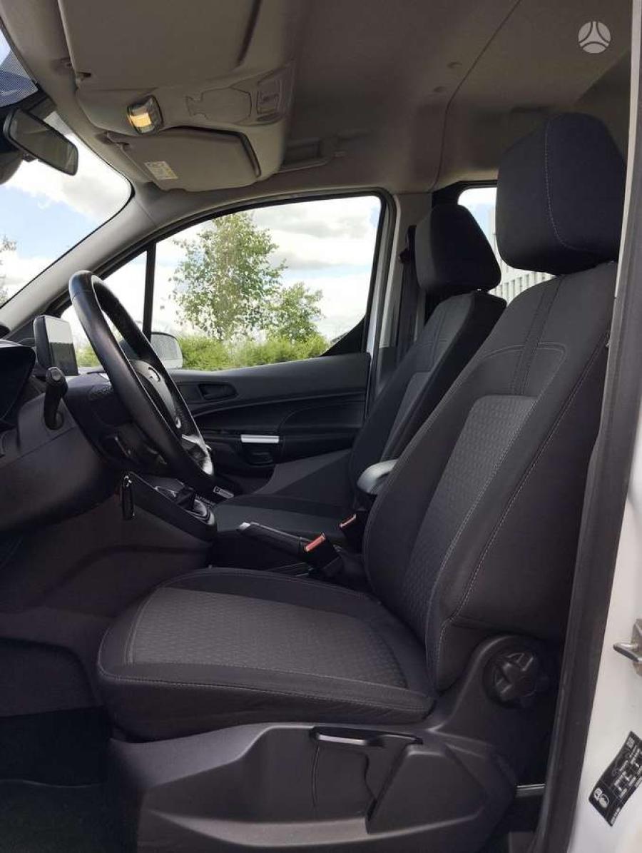 White Ford tourneo-connect 2022 in Vilnius, with an engine capacity of 1.50 L and mileage of 168 thousand km for 11990 €, photo 15 on AUTOMOTO.COM.LV
