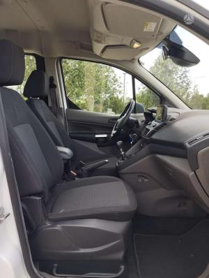 White Ford tourneo-connect 2022 in Vilnius, with an engine capacity of 1.50 L and mileage of 168 thousand km for 11990 €, photo 17 on AUTOMOTO.COM.LV
