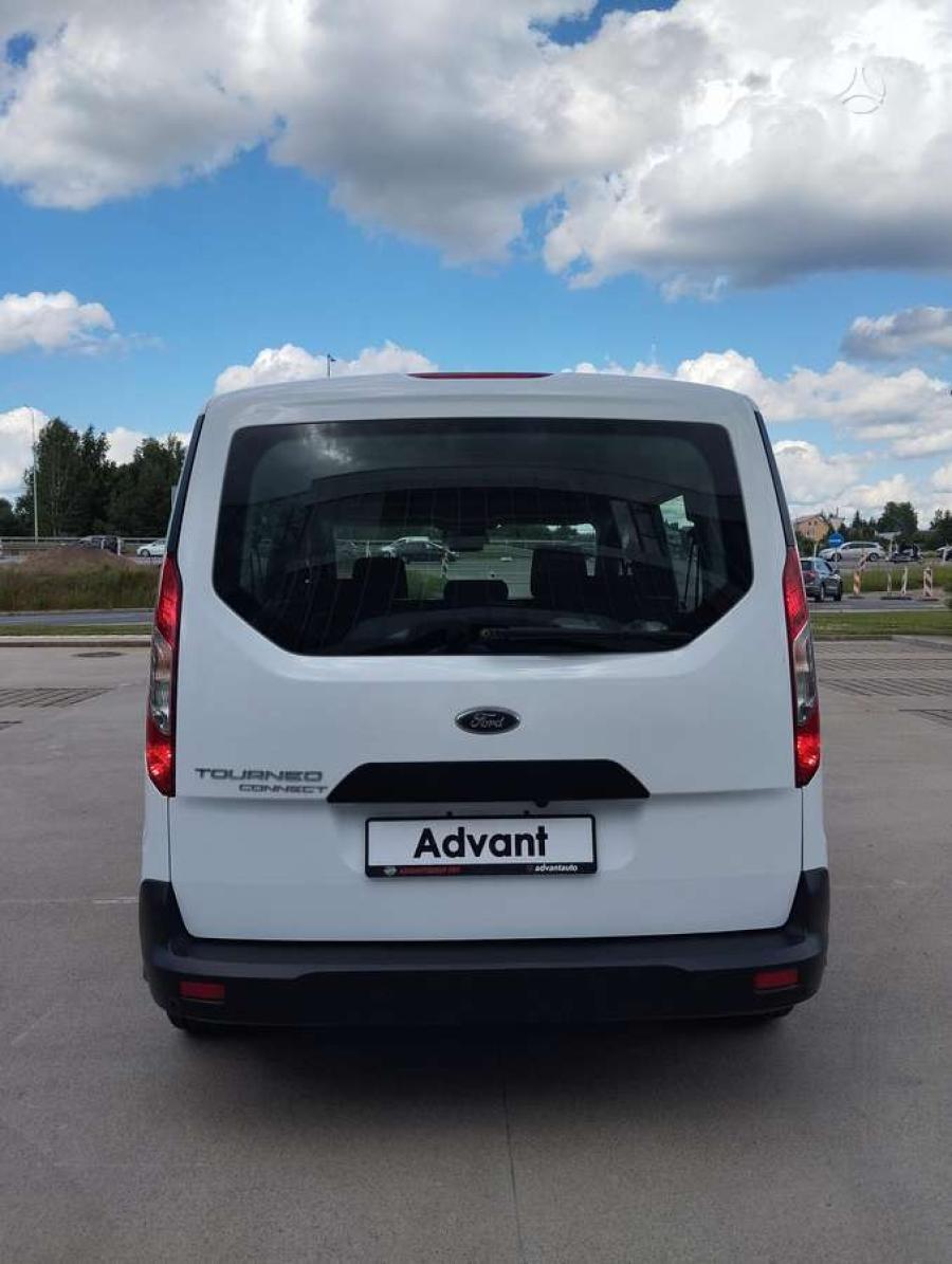 White Ford tourneo-connect 2022 in Vilnius, with an engine capacity of 1.50 L and mileage of 168 thousand km for 11990 €, photo 37 on AUTOMOTO.COM.LV