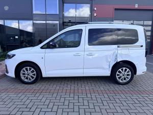 White Ford tourneo-connect 2023 in Kaunas, with an engine capacity of 1.97 L and mileage of 86 thousand km for 16500 €, photo 7 on AUTOMOTO.COM.LV
