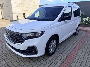 White Ford tourneo-connect 2023 in Kaunas, with an engine capacity of 1.97 L and mileage of 86 thousand km for 16500 €, photo 10 on AUTOMOTO.COM.LV