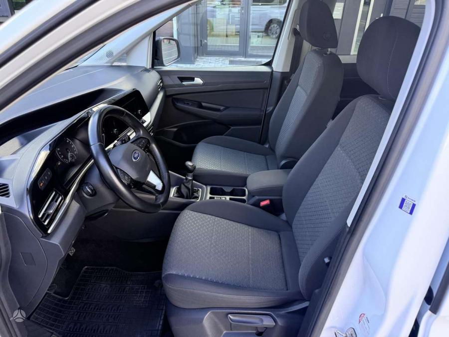 White Ford tourneo-connect 2023 in Kaunas, with an engine capacity of 1.97 L and mileage of 86 thousand km for 16500 €, photo 12 on AUTOMOTO.COM.LV