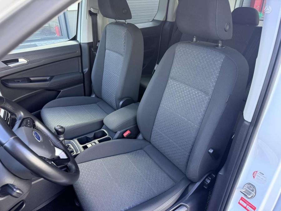 White Ford tourneo-connect 2023 in Kaunas, with an engine capacity of 1.97 L and mileage of 86 thousand km for 16500 €, photo 15 on AUTOMOTO.COM.LV