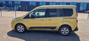 Yellow Ford tourneo-connect 2015 in Kaunas, with an engine capacity of 1.56 L and mileage of 290 thousand km for 6550 €, photo 9 on AUTOMOTO.COM.LV