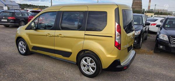 Dzeltens Ford tourneo-connect 2015 Kauņa, ar dzinēja tilpumu 1.56 L un nobraukumu 290 tūkst. km par 6500 €, foto 7 vietnē AUTOMOTO.COM.LV
