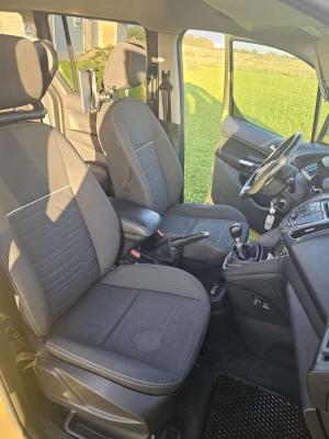 Dzeltens Ford tourneo-connect 2015 Kauņa, ar dzinēja tilpumu 1.56 L un nobraukumu 241 tūkst. km par 6999 €, foto 14 vietnē AUTOMOTO.COM.LV