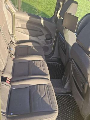 Dzeltens Ford tourneo-connect 2015 Kauņa, ar dzinēja tilpumu 1.56 L un nobraukumu 241 tūkst. km par 6999 €, foto 21 vietnē AUTOMOTO.COM.LV