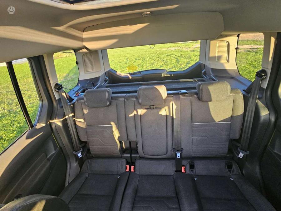 Dzeltens Ford tourneo-connect 2015 Kauņa, ar dzinēja tilpumu 1.56 L un nobraukumu 241 tūkst. km par 6999 €, foto 24 vietnē AUTOMOTO.COM.LV