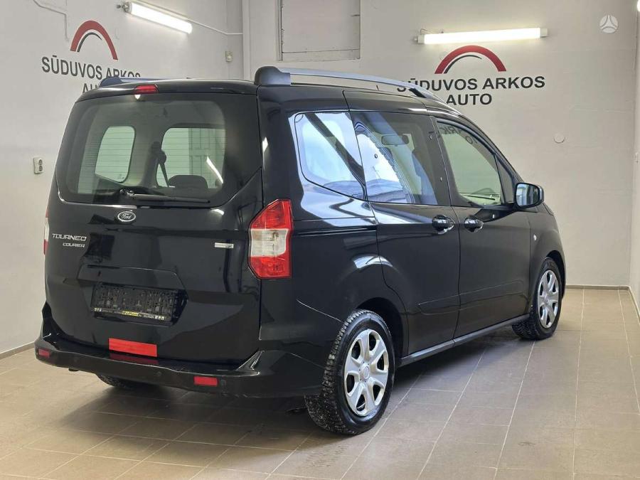 Melns Ford tourneo-courier 2018 Marijampole, ar dzinēja tilpumu 1.00 L un nobraukumu 220 tūkst. km par 4750 €, foto 7 vietnē AUTOMOTO.COM.LV