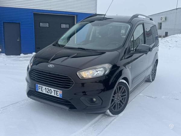 Black Ford tourneo-courier 2019 in Taurage, with an engine capacity of 1.00 L and mileage of 126 thousand km for 6499 €, photo 1 on AUTOMOTO.COM.LV