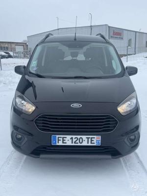 Black Ford tourneo-courier 2019 in Taurage, with an engine capacity of 1.00 L and mileage of 126 thousand km for 6499 €, photo 2 on AUTOMOTO.COM.LV