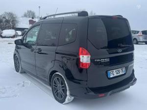 Black Ford tourneo-courier 2019 in Taurage, with an engine capacity of 1.00 L and mileage of 126 thousand km for 6499 €, photo 6 on AUTOMOTO.COM.LV