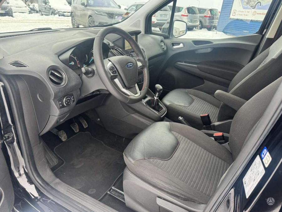 Black Ford tourneo-courier 2019 in Taurage, with an engine capacity of 1.00 L and mileage of 126 thousand km for 6499 €, photo 7 on AUTOMOTO.COM.LV