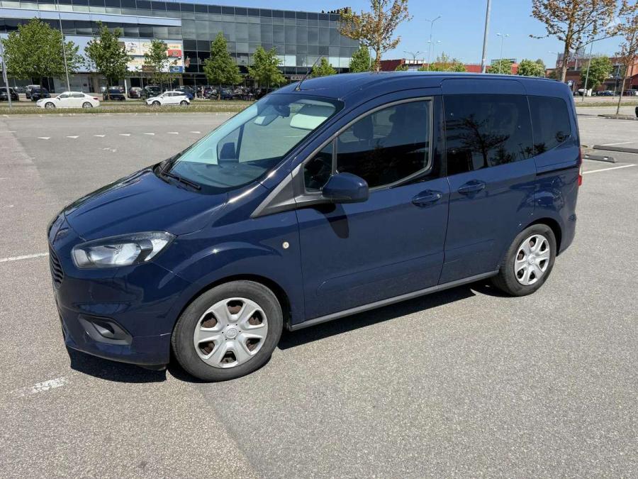 Синий Форд Tourneo Courier 2018 в Клайпеда, объемом двигателя 1.50 л и пробегом 208 тыс. км за 6000 €, фото 4 на AUTOMOTO.COM.LV