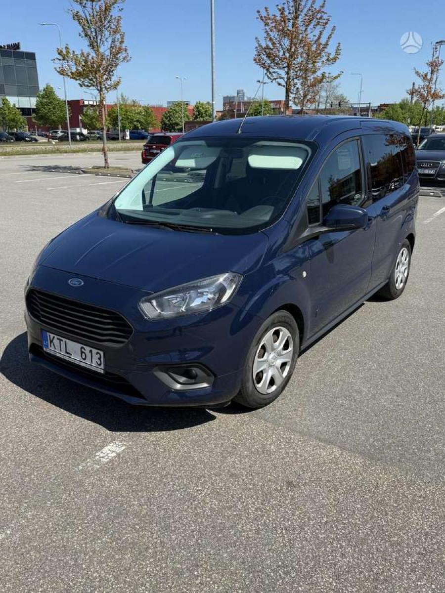 Синий Форд Tourneo Courier 2018 в Клайпеда, объемом двигателя 1.50 л и пробегом 208 тыс. км за 6000 €, фото 5 на AUTOMOTO.COM.LV