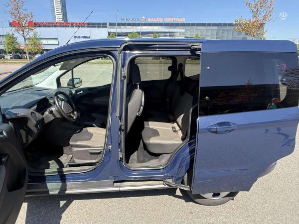 Синий Форд Tourneo Courier 2018 в Клайпеда, объемом двигателя 1.50 л и пробегом 208 тыс. км за 6000 €, фото 6 на AUTOMOTO.COM.LV