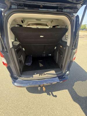 Синий Форд Tourneo Courier 2018 в Клайпеда, объемом двигателя 1.50 л и пробегом 208 тыс. км за 6000 €, фото 11 на AUTOMOTO.COM.LV
