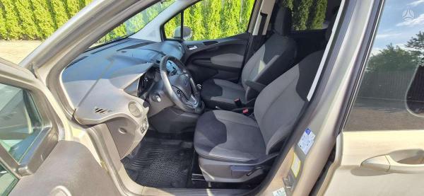 Brown Ford tourneo-courier 2015 in Vilnius, with an engine capacity of 1.50 L and mileage of 281 thousand km for 3000 €, photo 11 on AUTOMOTO.COM.LV