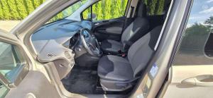 Brown Ford tourneo-courier 2015 in Vilnius, with an engine capacity of 1.50 L and mileage of 281 thousand km for 3000 €, photo 11 on AUTOMOTO.COM.LV