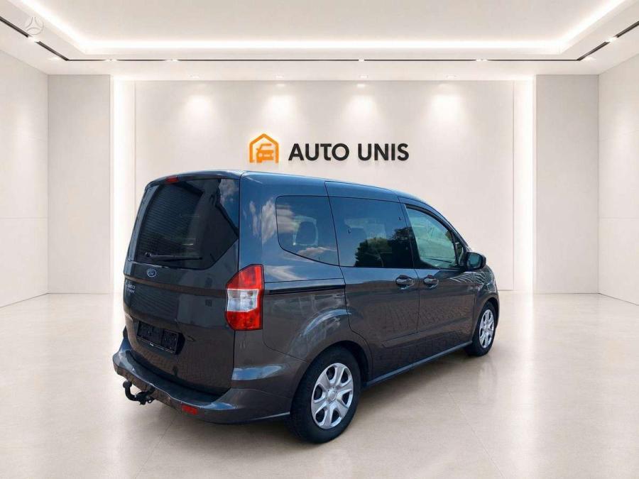 Grey Ford tourneo-courier 2022 in Vilnius, with an engine capacity of 1.50 L and mileage of 143 thousand km for 11979 €, photo 7 on AUTOMOTO.COM.LV
