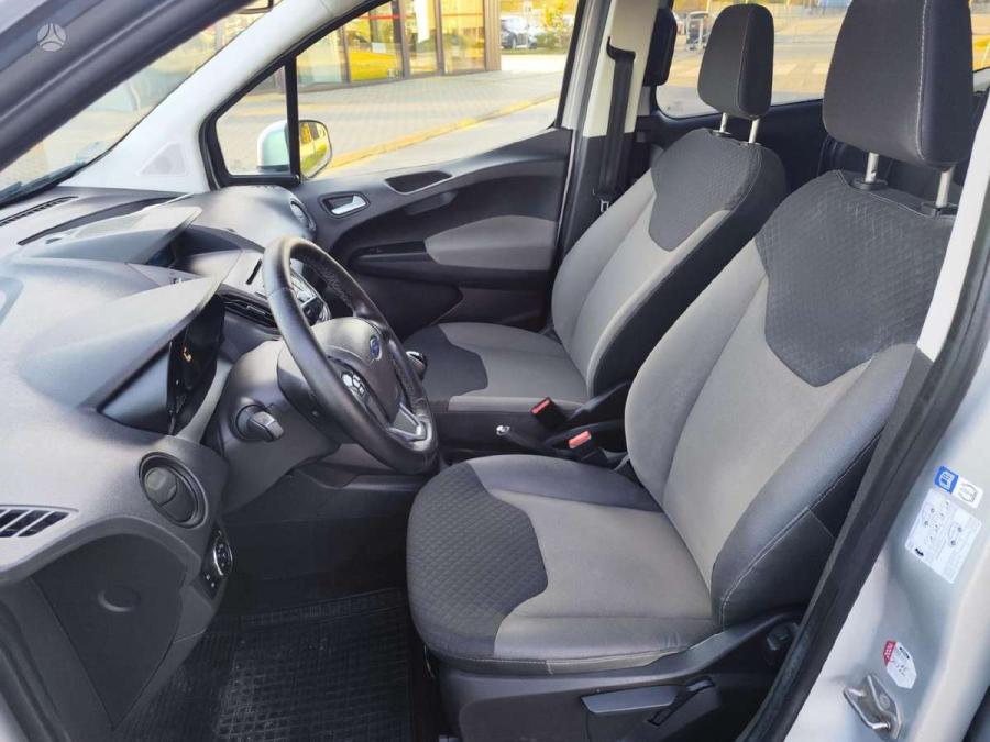 Grey Ford tourneo-courier 2016 in Siauliai, with an engine capacity of 1.00 L and mileage of 150 thousand km for 4900 €, photo 17 on AUTOMOTO.COM.LV