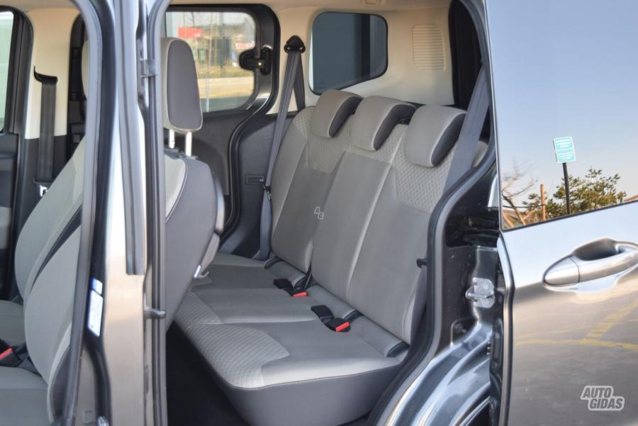 Grey Ford tourneo-courier 2016 in Vilnius, with an engine capacity of 1.00 L and mileage of 170 thousand km for 5100 €, photo 10 on AUTOMOTO.COM.LV