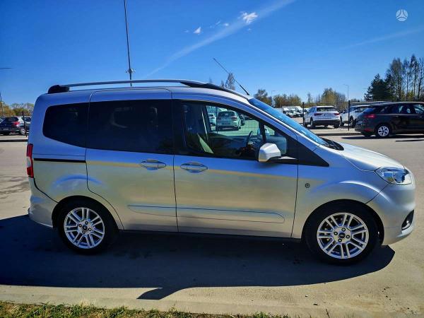 Pelēks Ford tourneo-courier 2018 Tauragė, ar dzinēja tilpumu 1.00 L un nobraukumu 111 tūkst. km par 4200 €, foto 4 vietnē AUTOMOTO.COM.LV