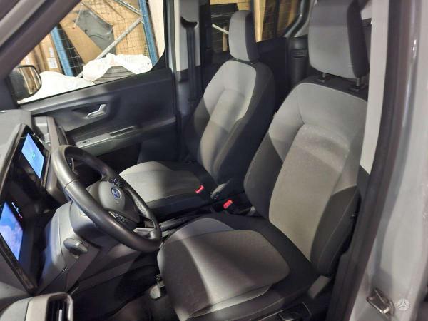 Pelēks Ford tourneo-courier 2024 Klaipėda, ar dzinēja tilpumu 1.00 L un nobraukumu 79 tūkst. km par 17545 €, foto 6 vietnē AUTOMOTO.COM.LV