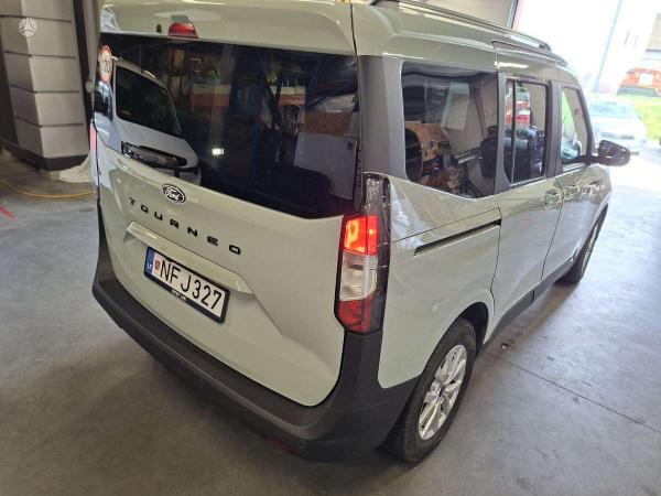 Pelēks Ford tourneo-courier 2024 Klaipėda, ar dzinēja tilpumu 1.00 L un nobraukumu 64 tūkst. km par 18755 €, foto 5 vietnē AUTOMOTO.COM.LV