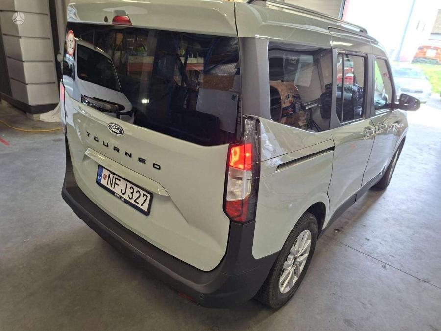 Серый Форд Tourneo Courier 2024 в Клайпеда, объемом двигателя 1.00 л и пробегом 64 тыс. км за 18755 €, фото 5 на AUTOMOTO.COM.LV