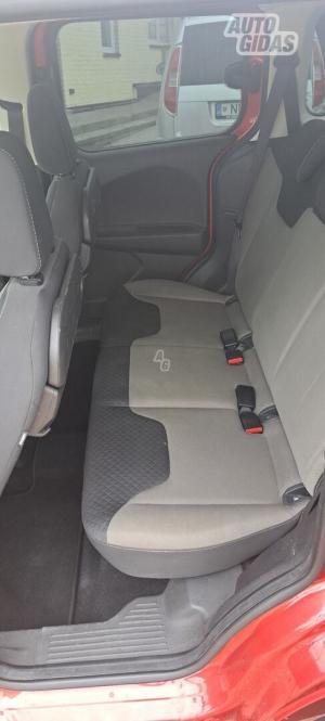 Форд Tourneo Courier 2014 в Каунас, объемом двигателя 1.00 л и пробегом 200 тыс. км за 4600 €, фото 11 на AUTOMOTO.COM.LV