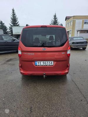 Orange Ford tourneo-courier 2014 in Panevezys, with an engine capacity of 1.00 L and mileage of 155 thousand km for 3050 €, photo 4 on AUTOMOTO.COM.LV